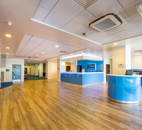 Travelodge Gatwick Airport Central | Hotel With Parking at Gatwick with ...